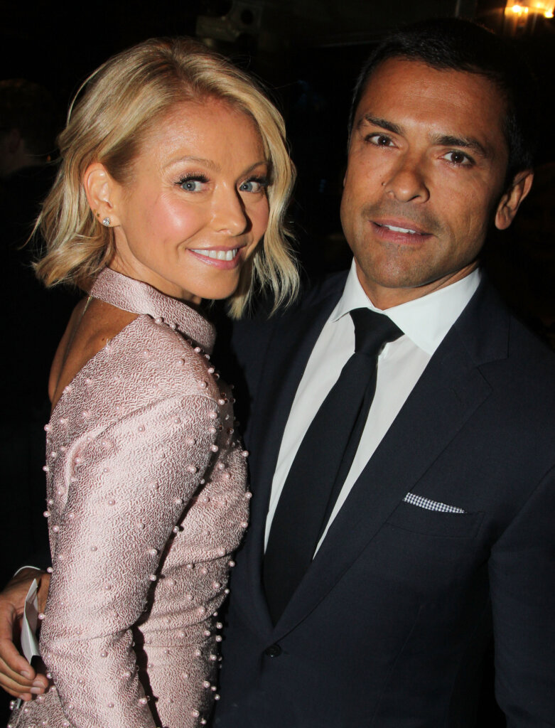 Mark Consuelos + Kelly Ripa – Clark County Clerk